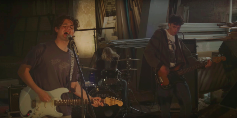 THE NATIVE – THE SONGBIRD