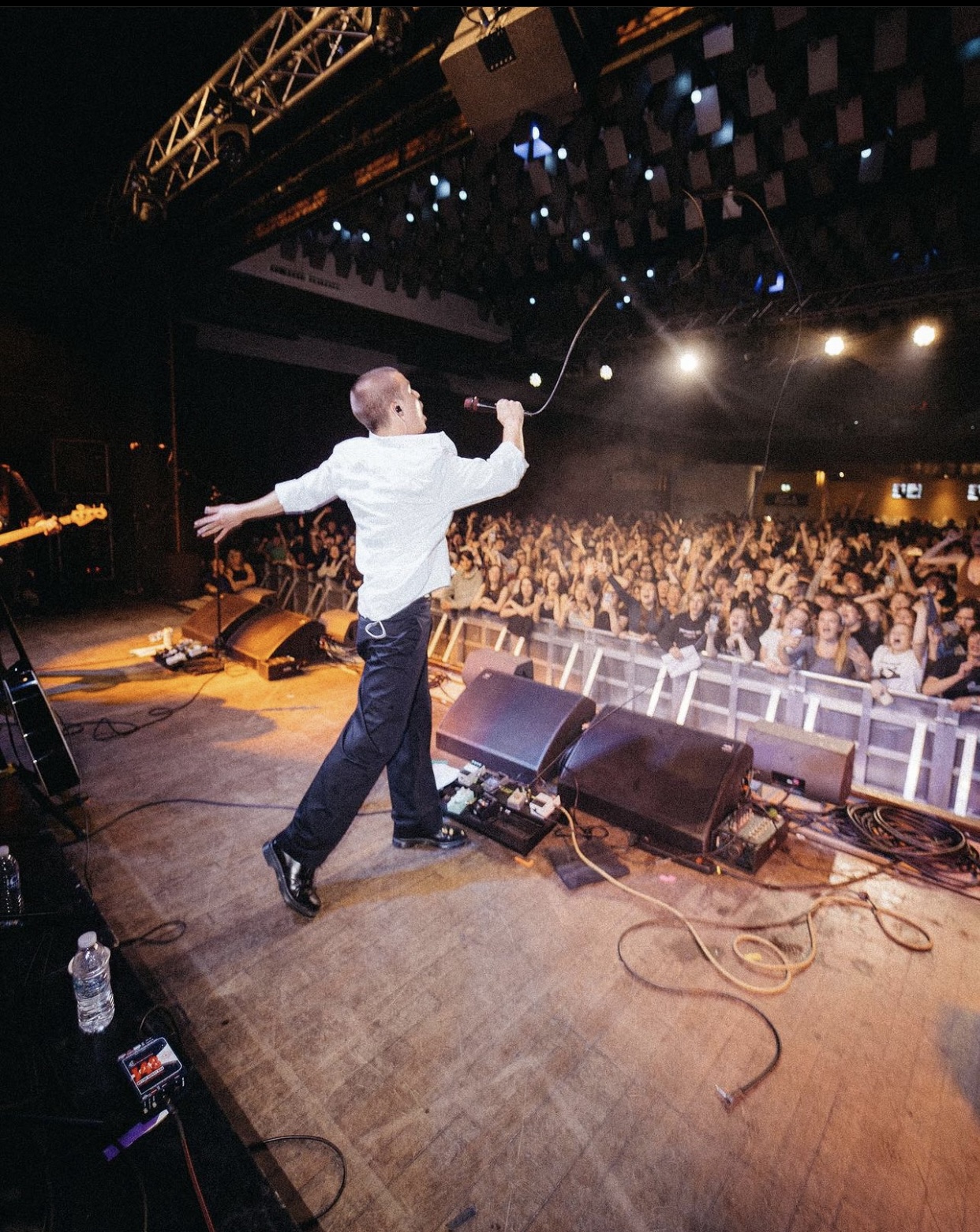 THE ROYSTON CLUB – THE SONGBIRD